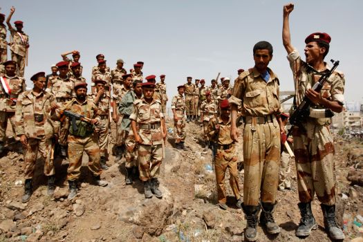 Yemeni military still split between pro and anti-Saleh forces – World ...